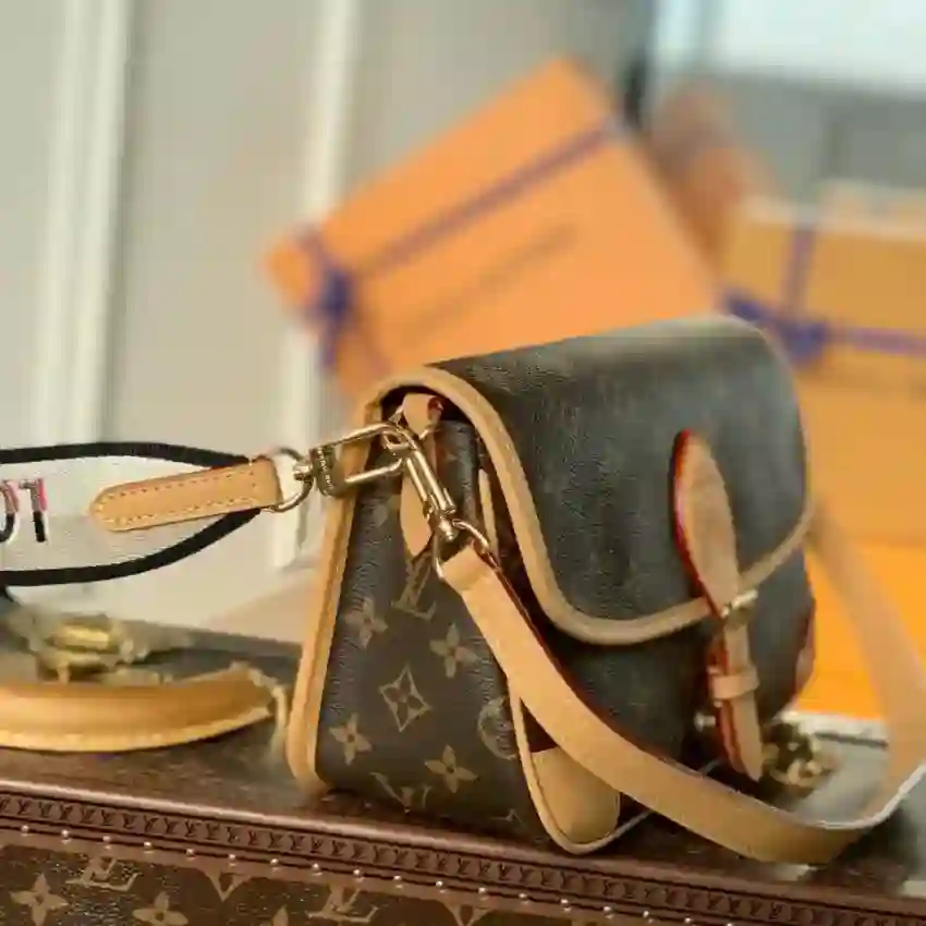 M46602 - Louis Vuiiton Trio Monogram 邮差包 - Bonie Official Store